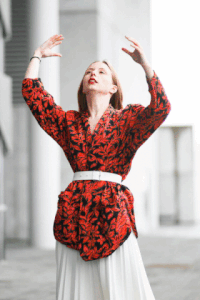 Блогер GIFs - Get the best gif on GIFER