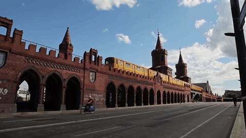 Alexanderplatz GIFs - Get the best gif on GIFER