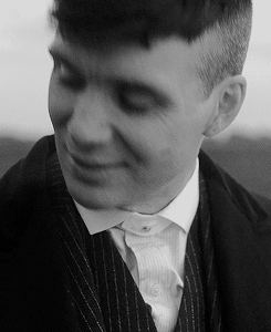 Курит гифки, анимированные GIF изображения курит - скачать гиф картинки ...