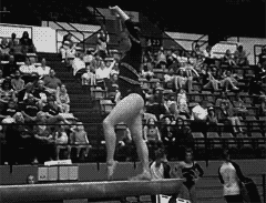 Mary burke GIF - Conseguir o melhor gif em GIFER