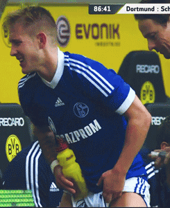 German players GIF - Conseguir o melhor gif em GIFER