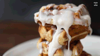 Cinnamon roll GIFs - Get the best gif on GIFER