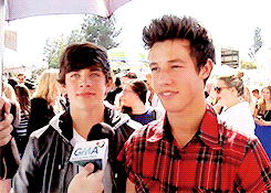 Collected GIFs - Get the best gif on GIFER