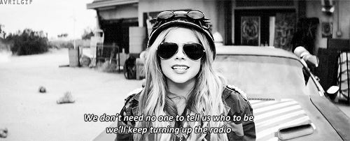 Turning up the radio GIF - Conseguir o melhor gif em GIFER
