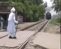 Dangerous GIFs - Get the best gif on GIFER