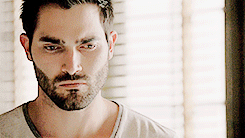 Lydia x derek GIF - Conseguir o melhor gif em GIFER