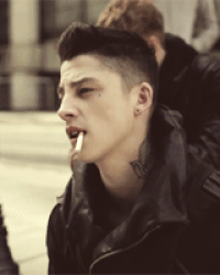 Crotch bump GIF - Conseguir el mejor gif en GIFER