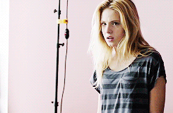 Saxon sharbino GIF - Conseguir o melhor gif em GIFER