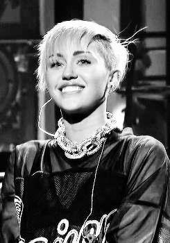 Miley cyrus smile GIFs - Get the best gif on GIFER