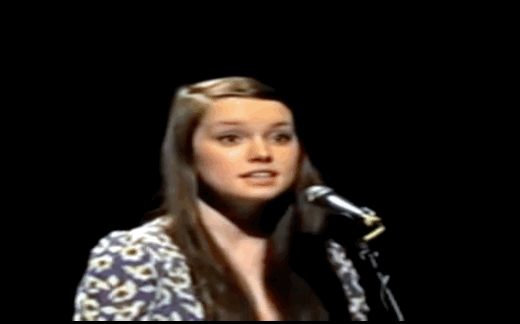 Daisy ridley singing GIF - Conseguir o melhor gif em GIFER