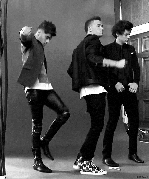 One directions news GIF - Conseguir o melhor gif em GIFER