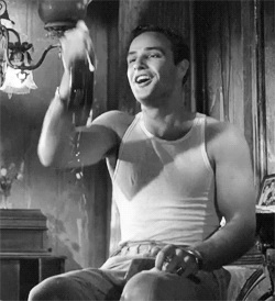 Fat marlon brando GIF - Conseguir el mejor gif en GIFER
