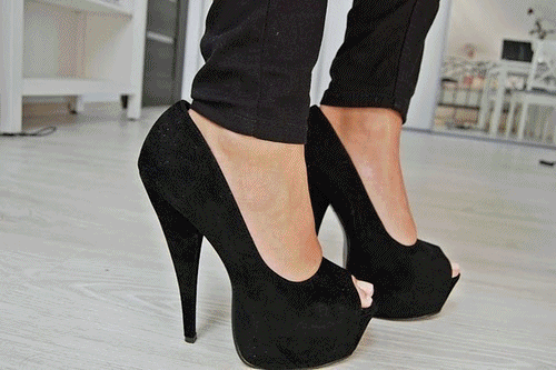 High heels pumps GIF - Conseguir o melhor gif em GIFER