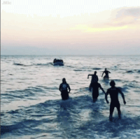 Refugee crisis GIF - Conseguir o melhor gif em GIFER