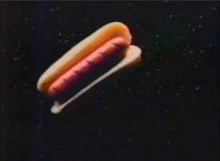 Grabbing hot dogs GIF - Conseguir o melhor gif em GIFER
