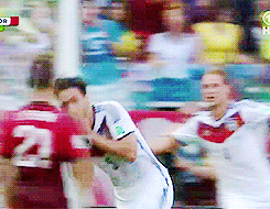 Hummels GIFs - Get the best gif on GIFER