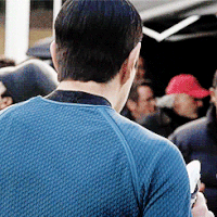 Extras GIFs - Get the best gif on GIFER