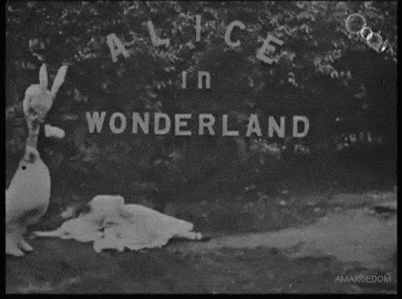 First alice in wonderland GIF - Conseguir el mejor gif en GIFER