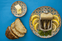 Sardines GIFs - Get the best gif on GIFER