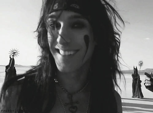 Christian cc coma GIFs - Obtenez le meilleur gif sur GIFER