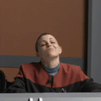 Lt commander data GIF - Conseguir o melhor gif em GIFER