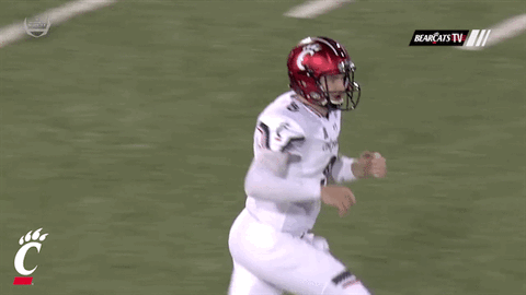 Hayden moore GIF - Conseguir o melhor gif em GIFER