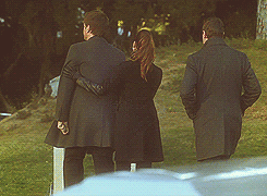 Space between them GIF - Conseguir el mejor gif en GIFER