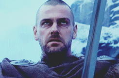 Rei arthur GIF - Conseguir o melhor gif em GIFER