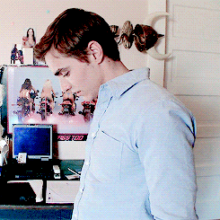 Dave franco GIF - Conseguir el mejor gif en GIFER