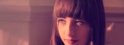 Rebecca flint GIFs - Obtenez le meilleur gif sur GIFER