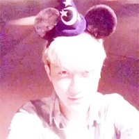 Those mickey ears GIF - Conseguir o melhor gif em GIFER