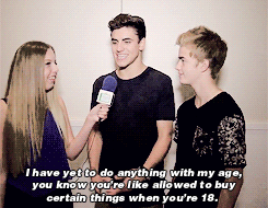 Lygophobia GIFs - Get the best gif on GIFER