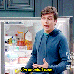 Nick robinson GIF - Conseguir el mejor gif en GIFER