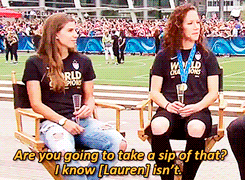 Why is she leaving GIFs - Obtenez le meilleur gif sur GIFER