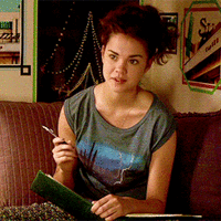 Hoarding GIFs - Get the best gif on GIFER