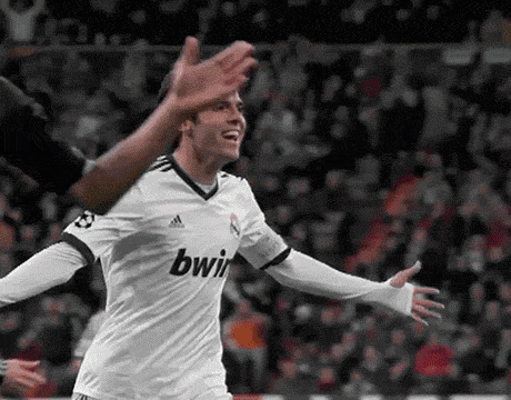 Kaka GIFs - Get the best gif on GIFER