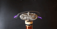 Tesla coil GIFs - Obtenez le meilleur gif sur GIFER