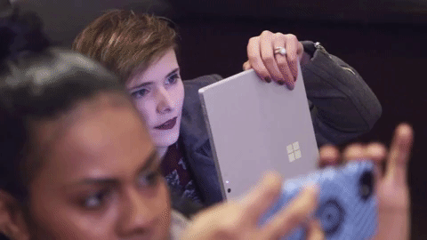 Fake phone GIFs - Obtenez le meilleur gif sur GIFER