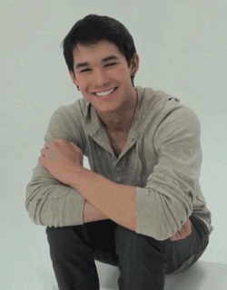La push baby GIF - Conseguir o melhor gif em GIFER