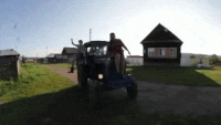 Traktor GIFs - Get the best gif on GIFER