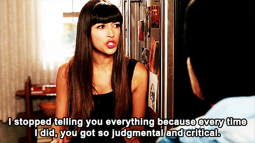 Kritisch GIFs - Get the best gif on GIFER