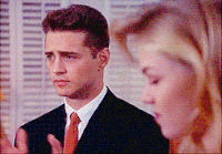 Raising glass GIFs - Obtenez le meilleur gif sur GIFER