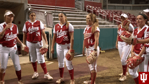 Indiana softball GIF - Conseguir o melhor gif em GIFER