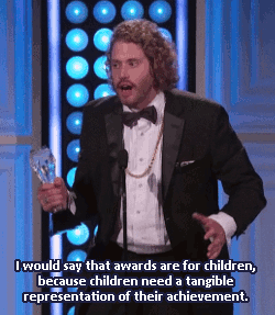 Describing GIF - Conseguir o melhor gif em GIFER