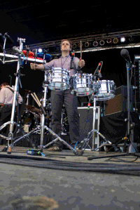 Pitchfork гифки, анимированные GIF изображения pitchfork - скачать гиф ...