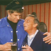 Mr roper GIFs - Obtenez le meilleur gif sur GIFER