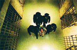 Prison guard GIF - Conseguir o melhor gif em GIFER