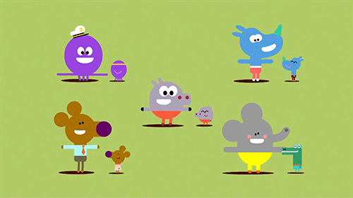 Duggee hug GIF - Conseguir o melhor gif em GIFER