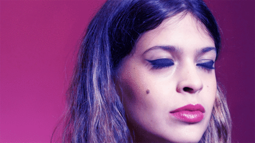 Goodbye july GIF - Conseguir o melhor gif em GIFER