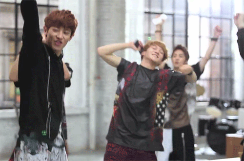 Chen dancing GIF - Conseguir o melhor gif em GIFER